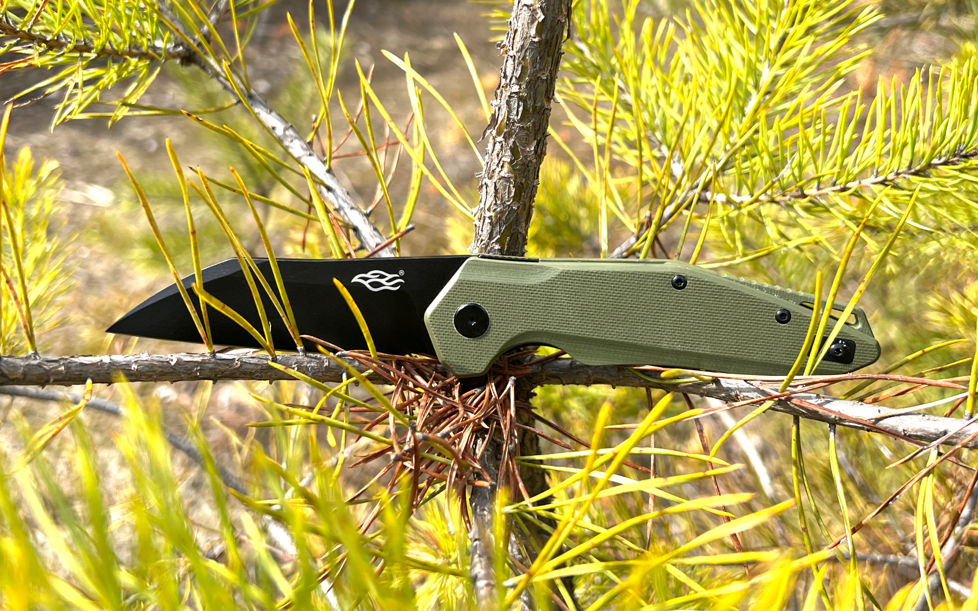 Blade Coatings 101: The Benefits of Black Stonewash Finish